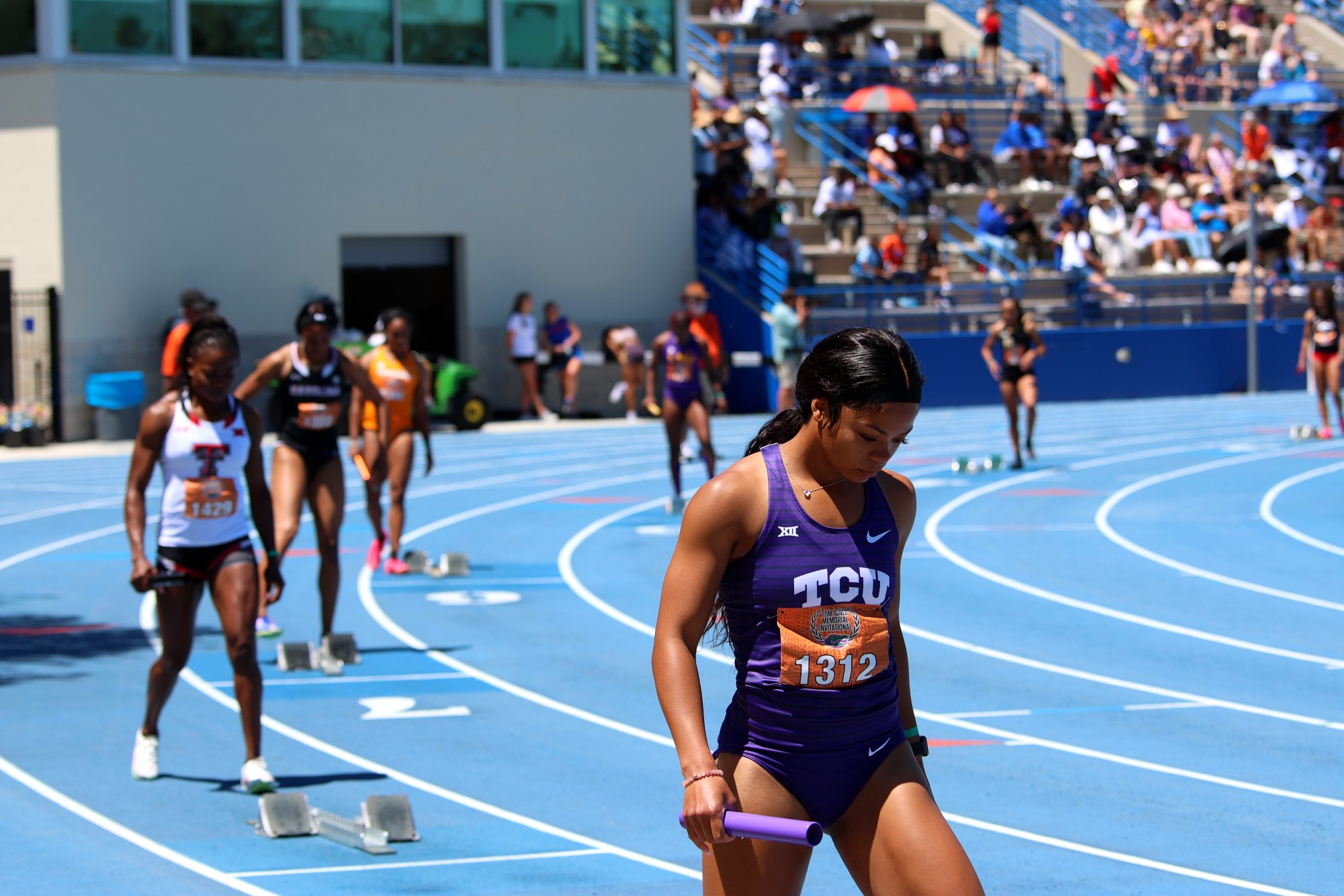 4x100m Relay Race EXPLAINED – RunnnSphere